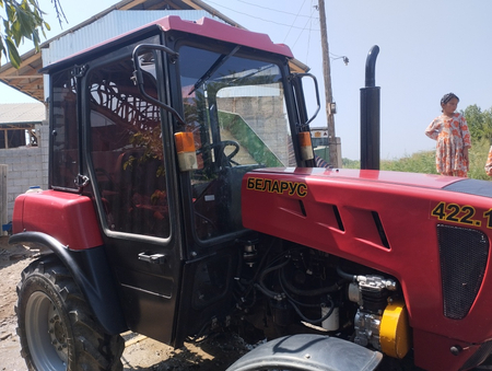 Traktor Belarus 422.1