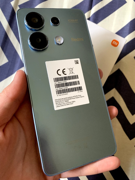 Redmi note13 6/128 srocna sotiladi yengi