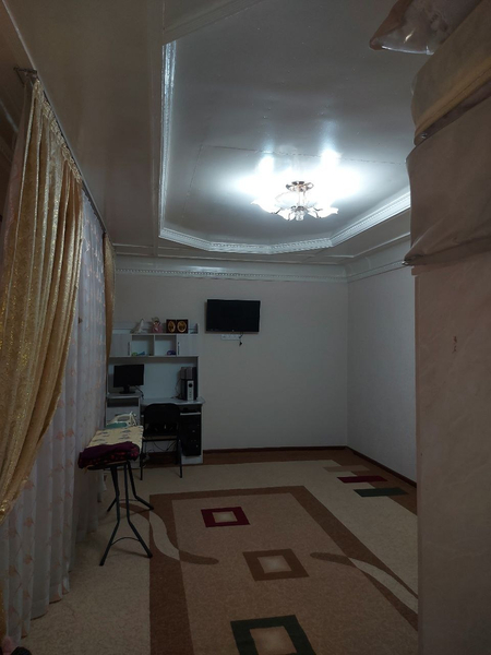Olmazor tumani Moyariq Moyqorgon da hovli srochna sotiladi