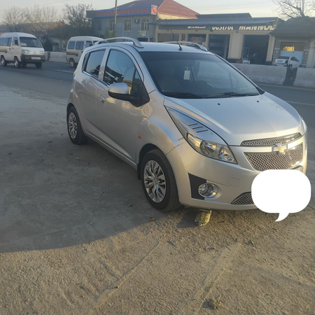 Chevrolet spark 2013