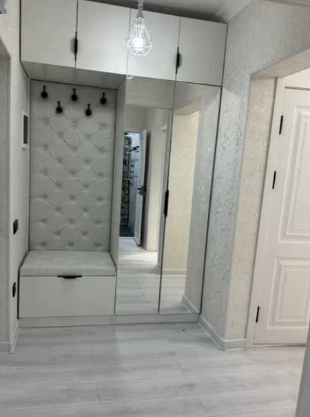 Шахризабз  улица 3х комн 7эт 9 эт дом панель Амир темур сквер центр