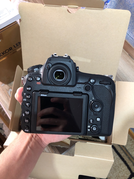 Фотоаппарат Nikon D850 премиум комплект. Fotoapparat sotiladi