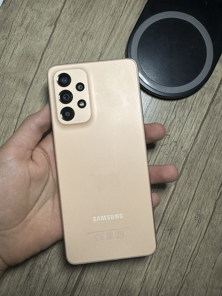Продаеться телефон Samsung A33 5G в идеальном состоянии