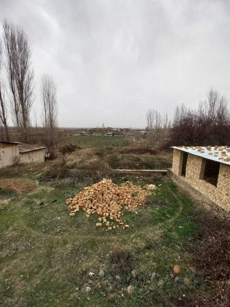 Собственник. Продается земля 8 сот Паркент Янгибазар.