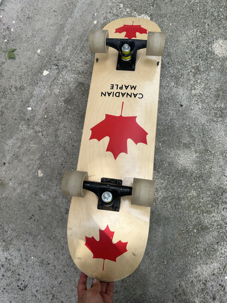 Скейт борд canadian