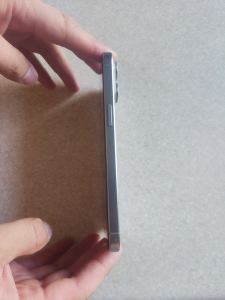 iPhone 15 pro max sotiladi!!