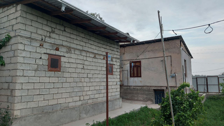 Уй сотилади хамма шароити бор аринтир шохсарой туйхонаси олд