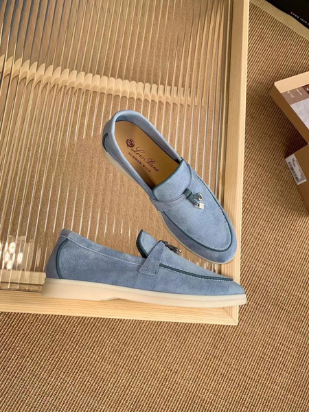 Продам лоферы Loro Piana голубого цвета