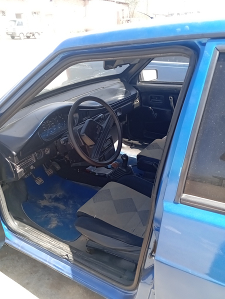 Lada 2109 satiladi