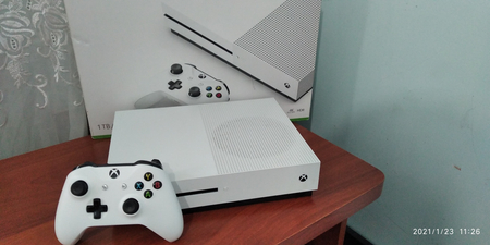 Xbox one s       .