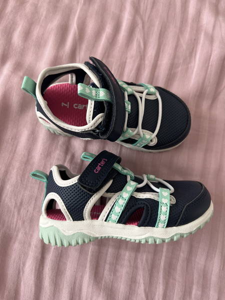 Сандалии Carters