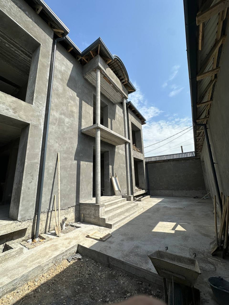 Продается коробка участок ГАИ Глинка, 8 роддом  2 Участка