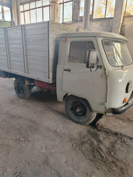 Уаз бортовой 1999 йил