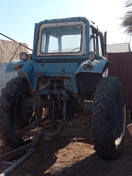MTZ traktor sotiladi
