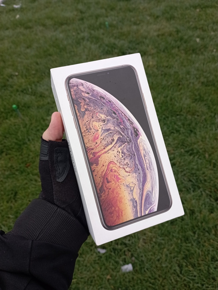 iPhone Xs Max...