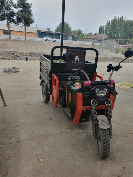 Naxtga sotiladi.