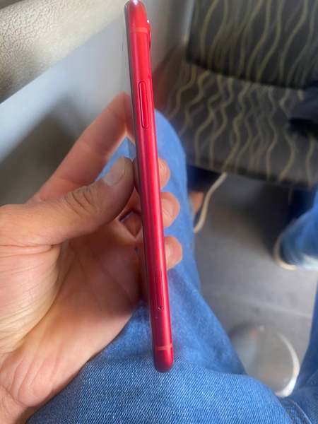 Iphone xr 128gb holati idial