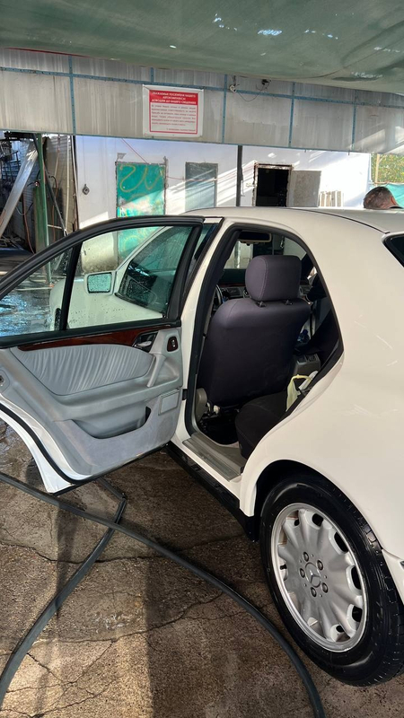Продаётся  Мерседес-210 американка