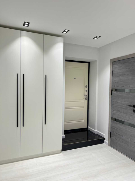 Продажа квартиры на Новомосковской ID:LR 30
