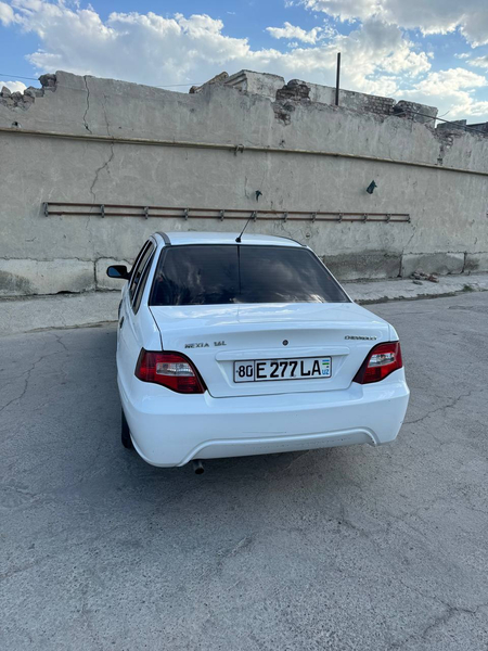 Nexia 2 sotiladi