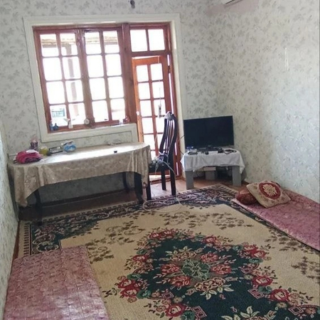 Tezda g'ishtlik 3xonalik kvartiral 3qavatda  5mikrorayon