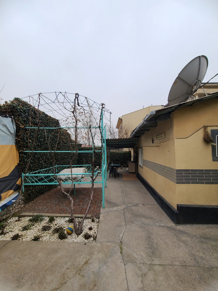 Продаётся участок рядом с паркетским рынком