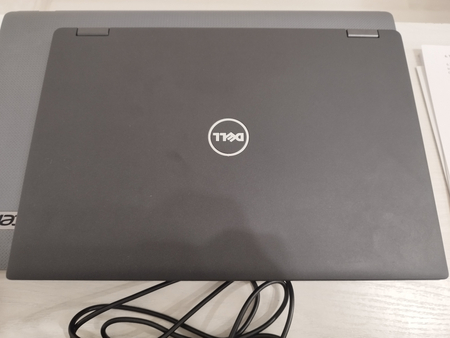 Dell core i7 Notebook Sensorniy ekran