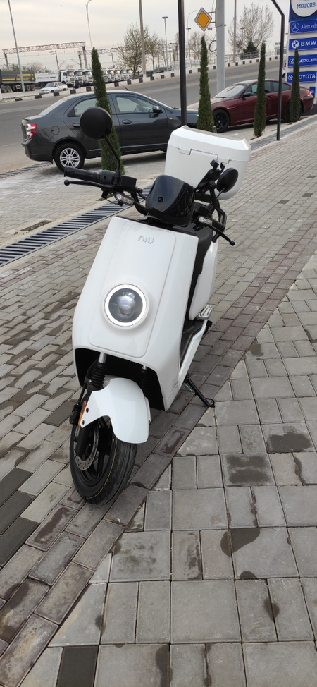 Electra skuter 100-130 km yuradi