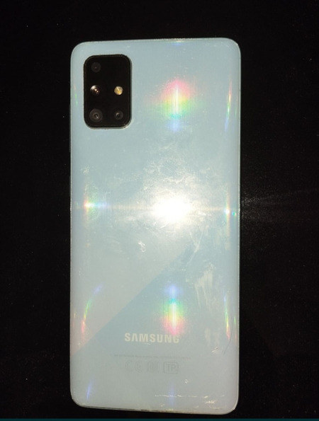 Samsung A71 срочно сотилади
