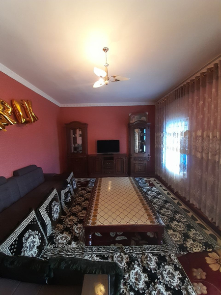 Fargona shaxar tekstilda uy sotiladi