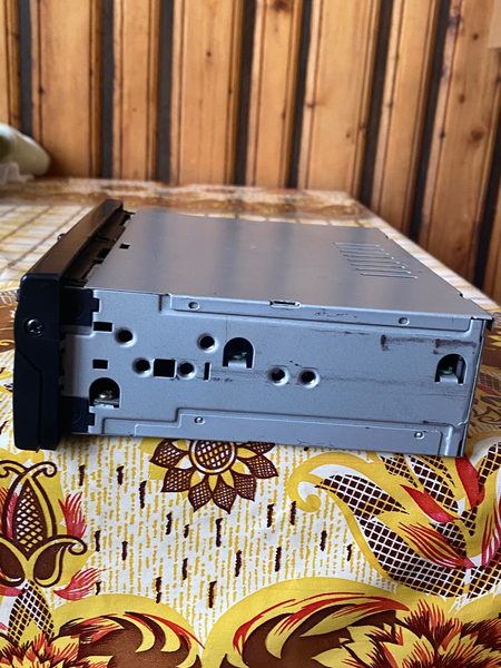 Продаю автомагнитолу Pioneer