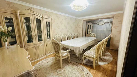 Аренда 5 комнатной квартиры в центре 1й этаж! TK268