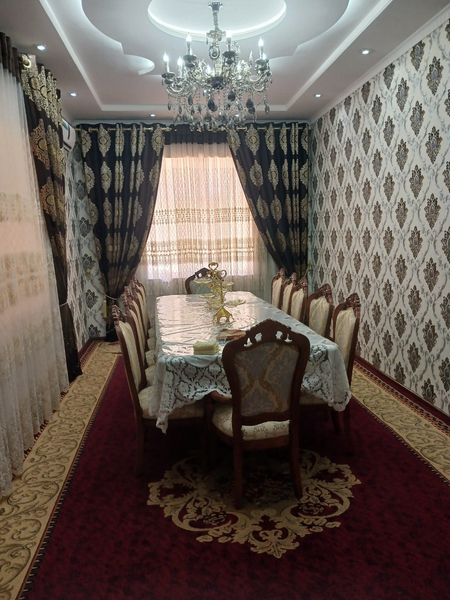 Xovli uy Termiz Shaxardan yangi yevro  remont