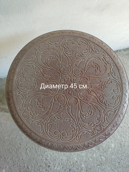 Столик, подставка для цветов