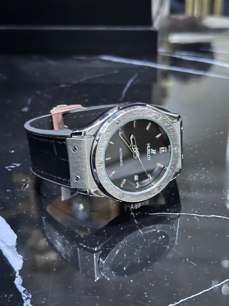 Механические часы Hublot в отличном состоянии