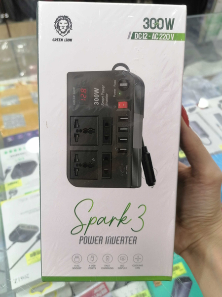Преобразователь с 12V на 220 инвертор Green Lion spark 3