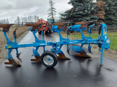 Lemken europal 7. Plug sotamiz