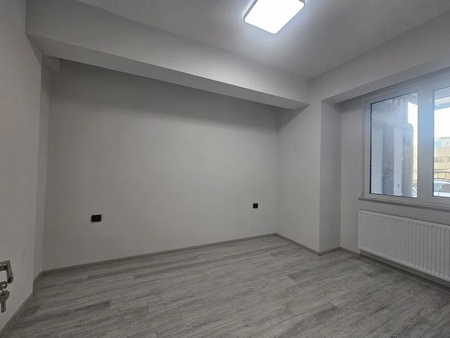 Яккасарай Zaravshan City сдаю помещение 50м2 с ремонтом
