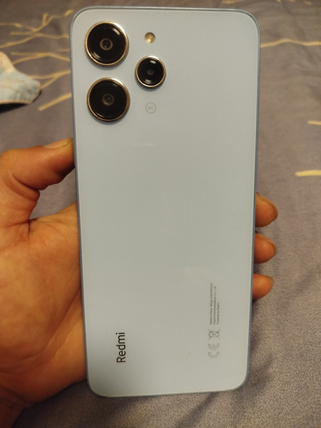 Redmi 12 8ga256gb  ideal