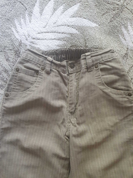 Джинсы levi's , place  и  летние брюки на 8 лет