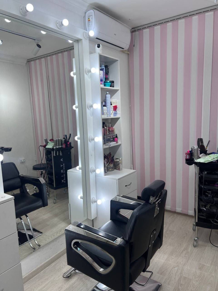 Улица Айбек 160м2 Нежилое офис / Продаётся Коммерческая помещения