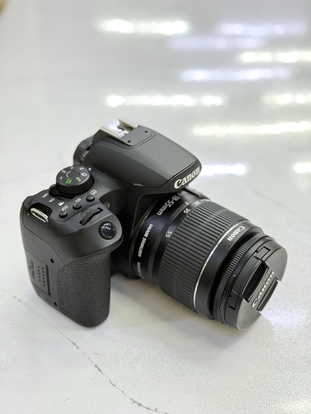 Canon 850D sotiladi