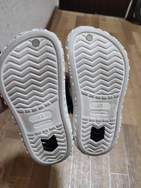 Продам Детские кроксы