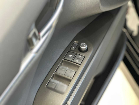 Toyota Camry 2.5L Hybrid 2023