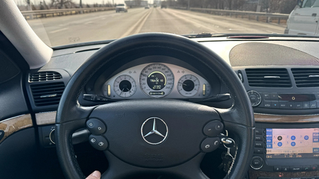 Mercedes-Benz W211 E350 Avantgarde Yanase