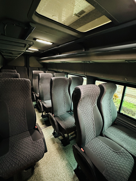 Продается микроавтобус Ford Transit