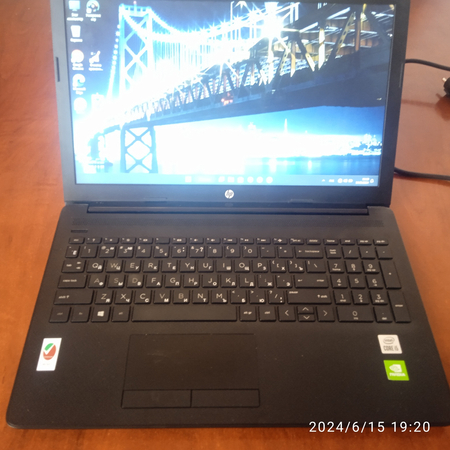 Noutbuk  HP   CORE I5   8/256  Video Kartasi bor