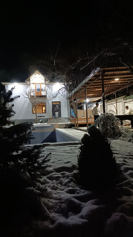 Dacha  brichmulloda xama sharoyit bor