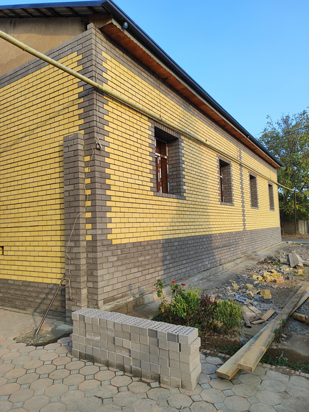 Кладка облицовочный кирпич ğisht teramiz  перегородки штукатурка стяшк