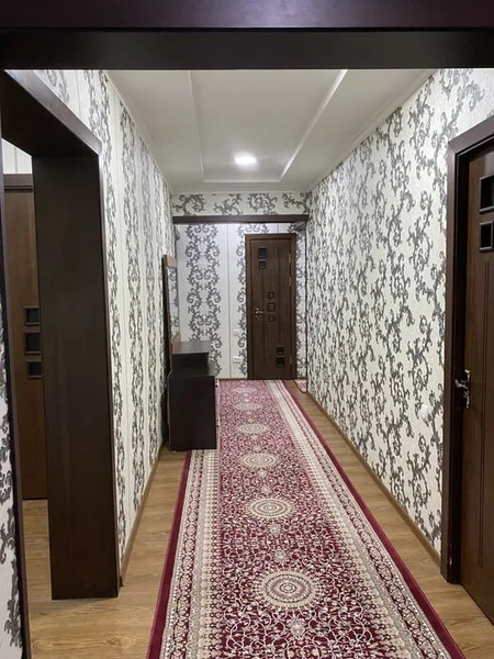 Продаётся 4 комнатная 100кв² квартира Ресторан \\\